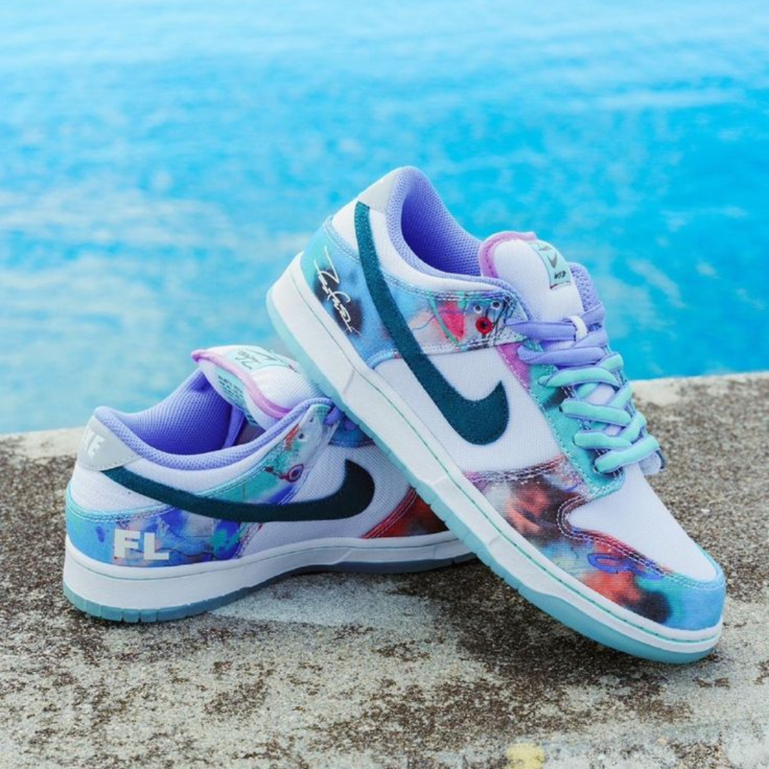 Nike SB Dunk Low Futura Laboratories "Bleached Aqua"